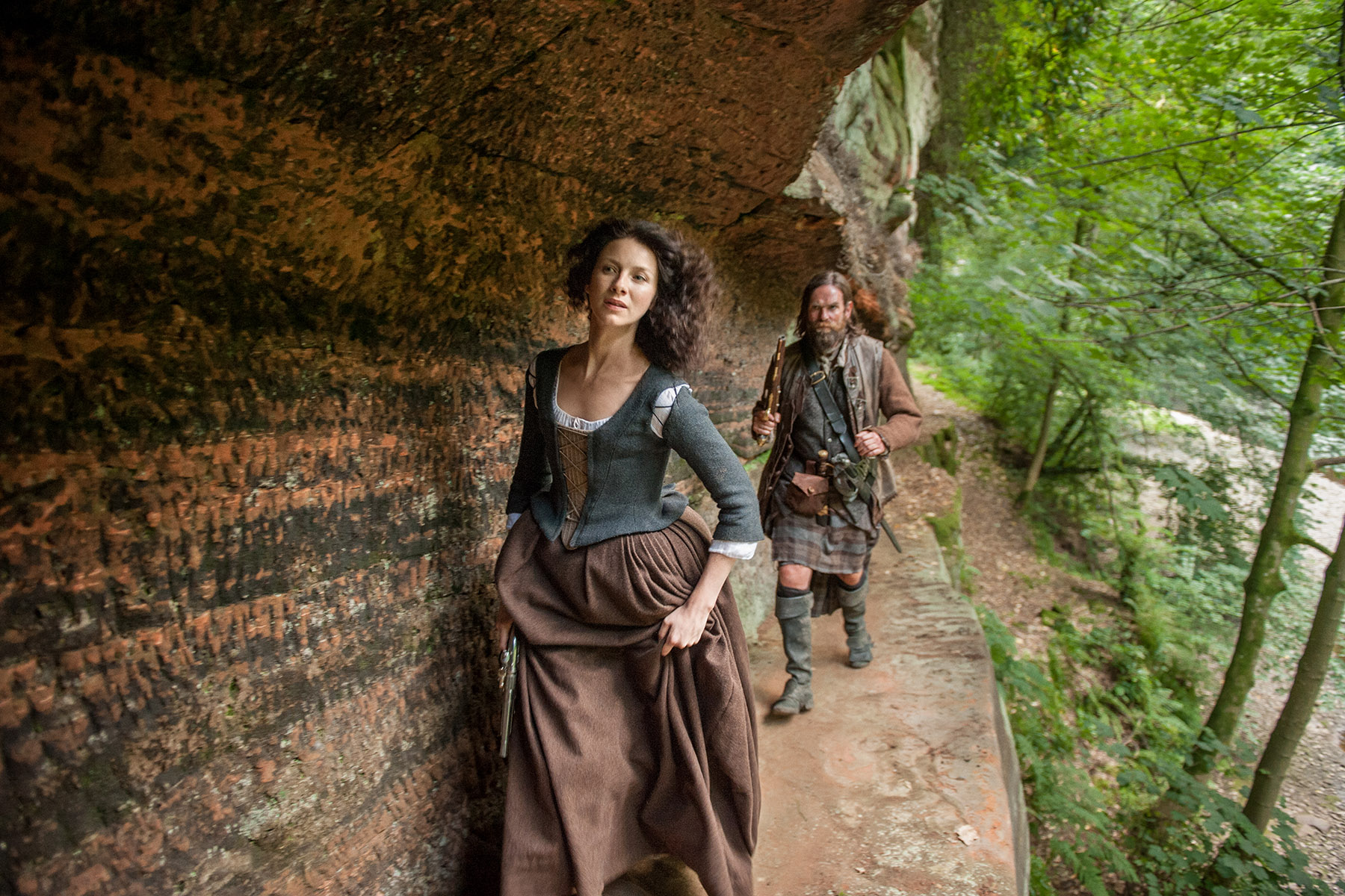 Many New Official and Behind the Scenes Photos Released for 'Outlander ...