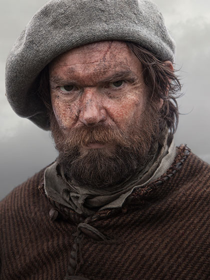 Eight New Official 'Outlander' Photos of the Cast in Character ...